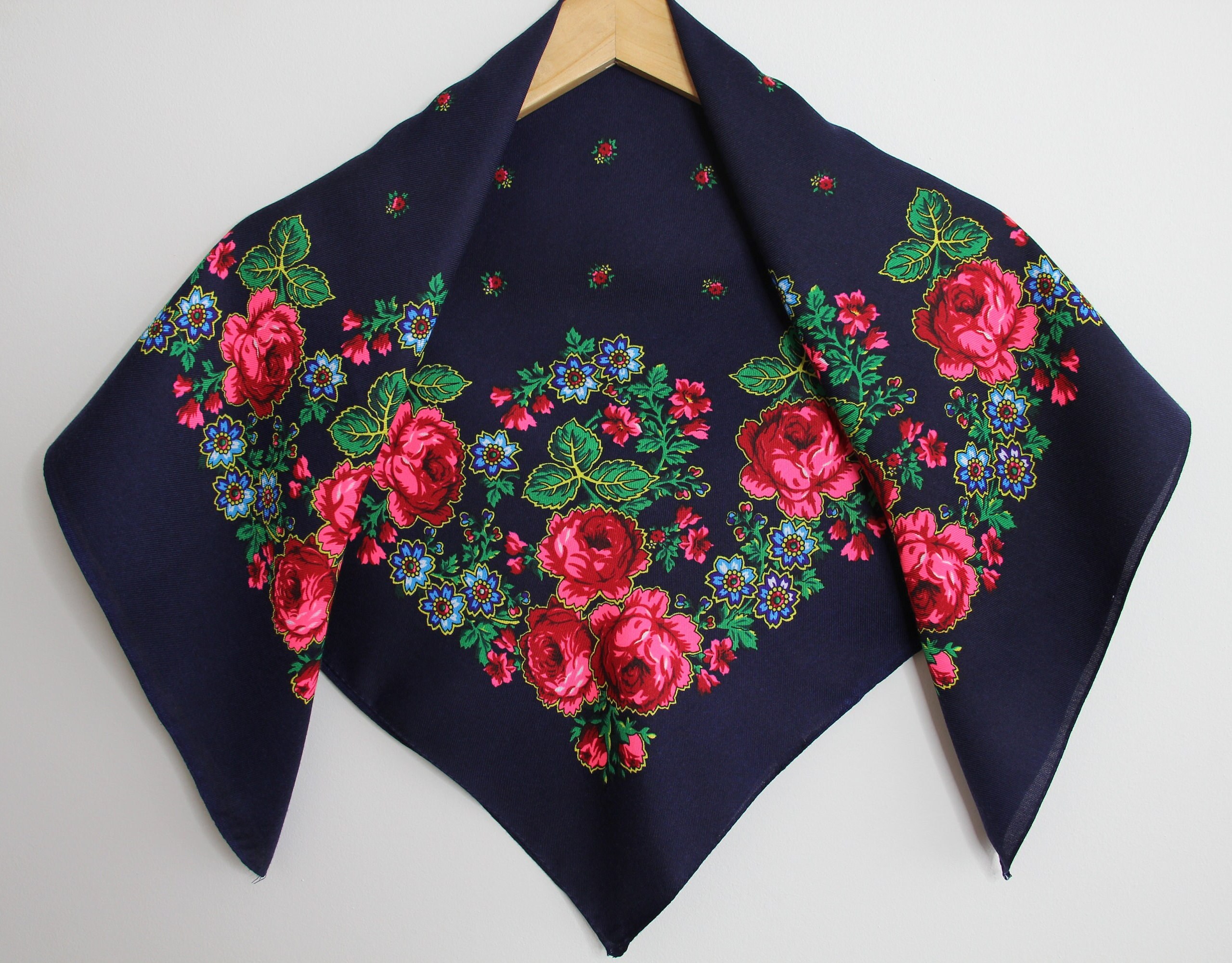 Ukrainian Shawl, Red Slavic Babushka Floral Scarf, Ethnic Folk Shawl ...