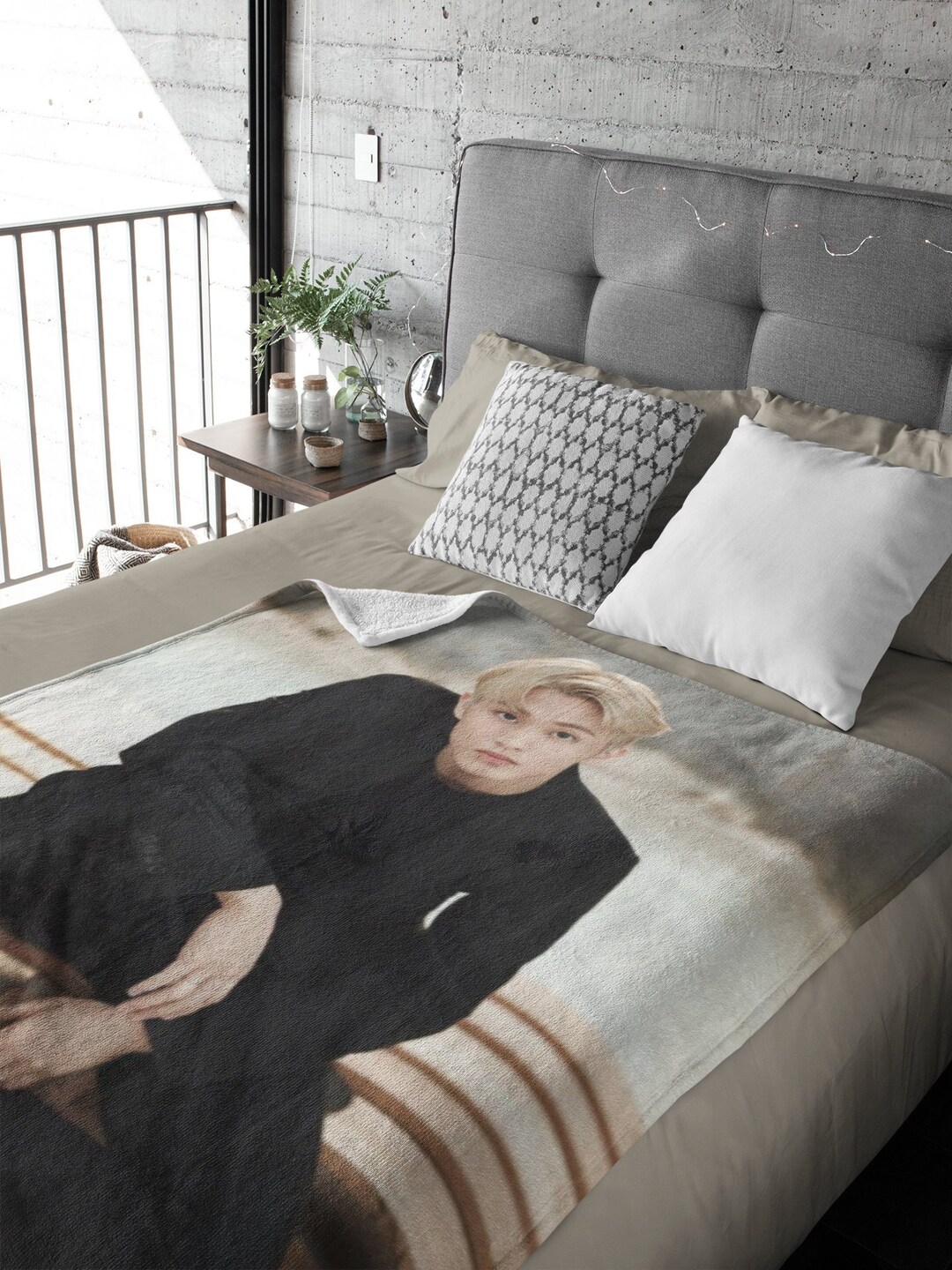 Mark Lee NCT Throw Blanket, Neo Culture Technology Velveteen Blanket ...