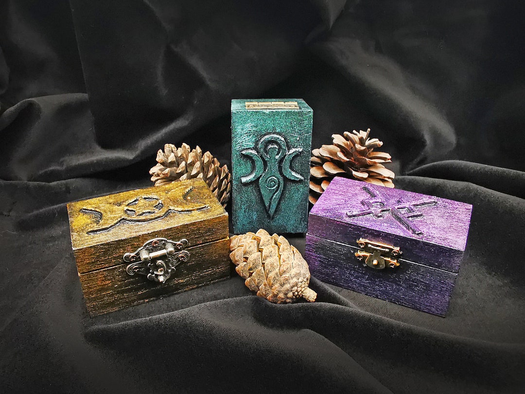 Antique Style Pagan Storage Box Unique Manifestation Chest Witchcraft ...