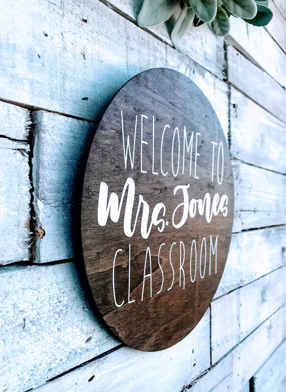 Rustic wood sign Circle sign_ Teacher Name_Farmhouse custom teacher ...