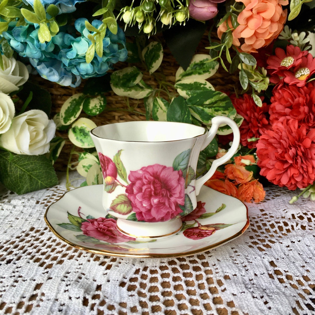 Royal Windsor Vintage Bone China Tea Cup and Saucer ~ Made in England ...