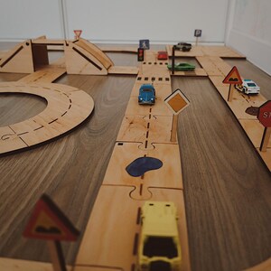 Race Track, Wooden Toy Road Track for Kid, Gift for Toddler ...
