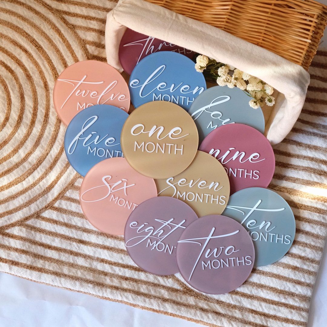 New Mom Gift, 12 Months Sign, Milestone Marker, Baby Monthly Milestones ...