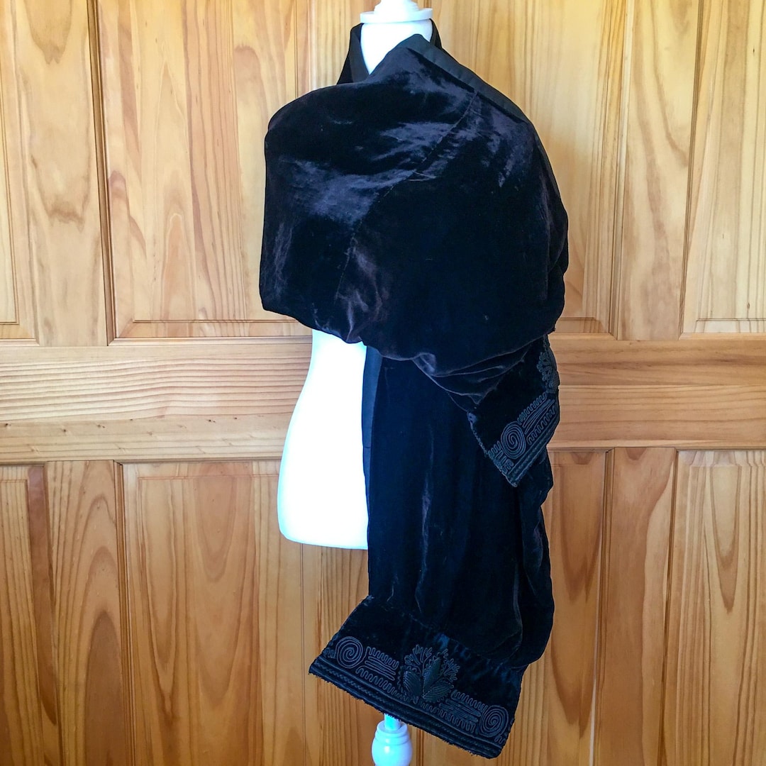 Victorian/edwardian Era Velvet Shawl, Mourning Clothing - Etsy