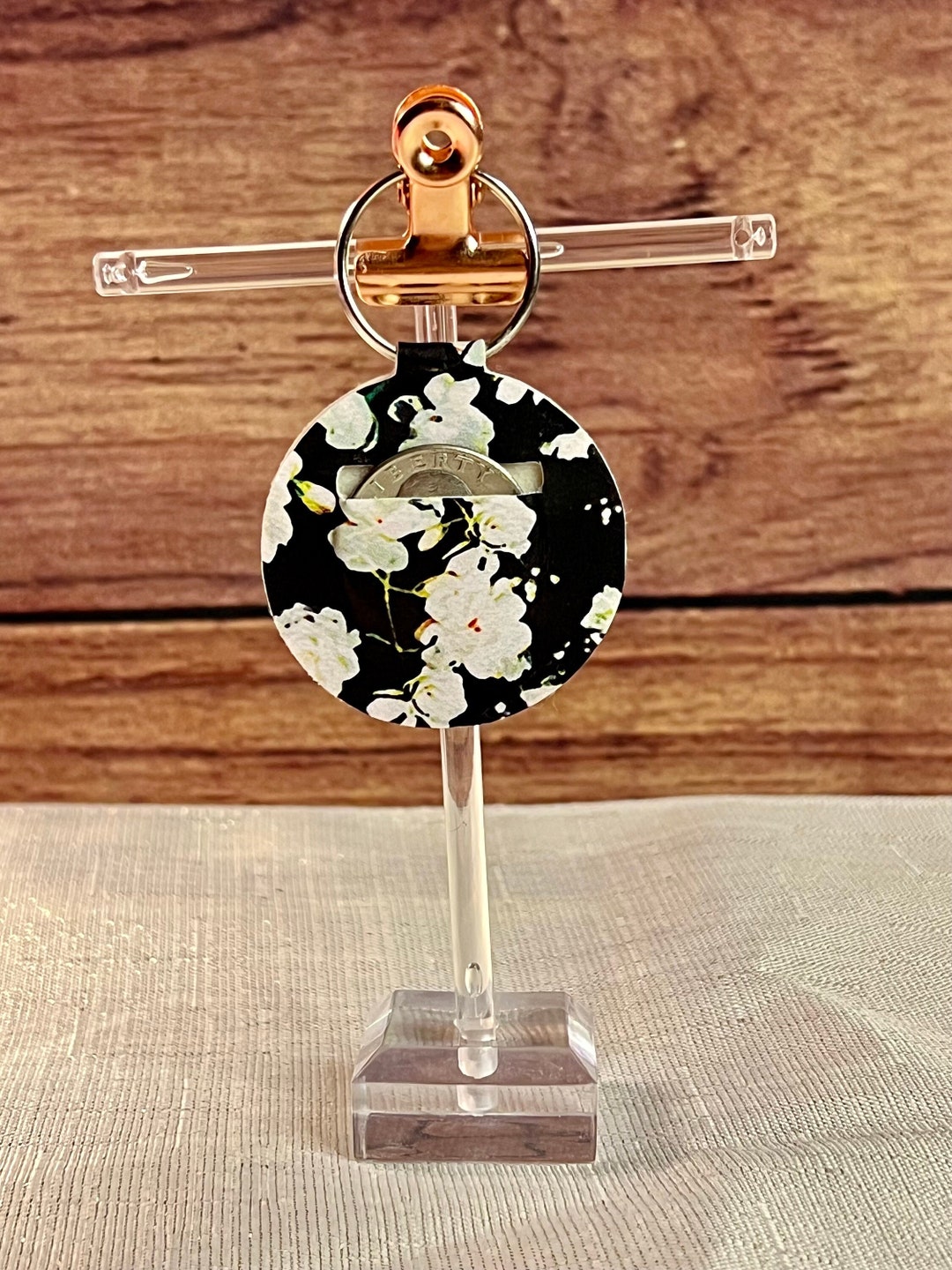 Round Floral Quarter Keeper Keychain | Aldi's Quarter Holder | Cart ...