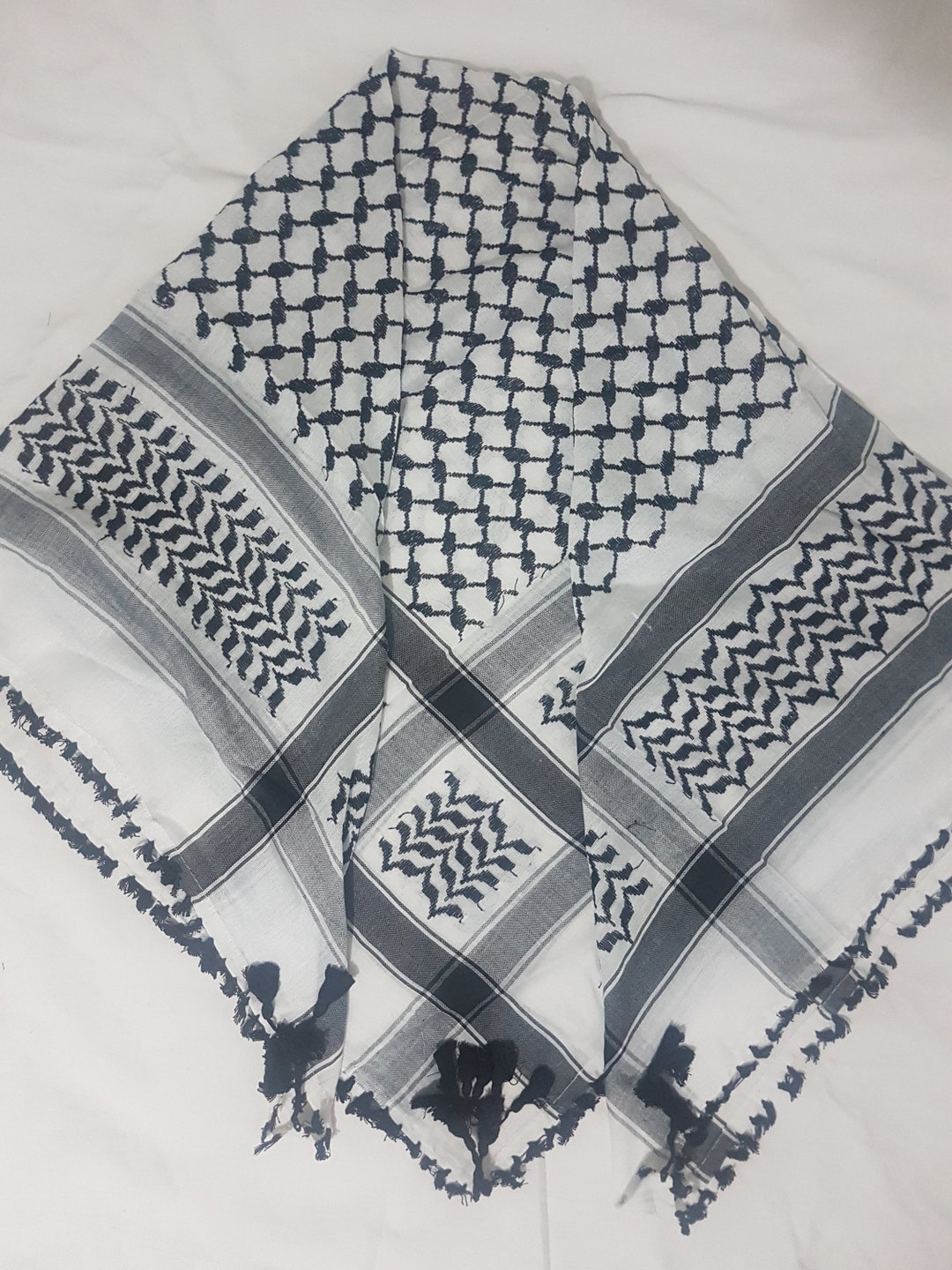 Palestine Black and White Keffiyeh Scarf With Black Tassel's for Winter ...