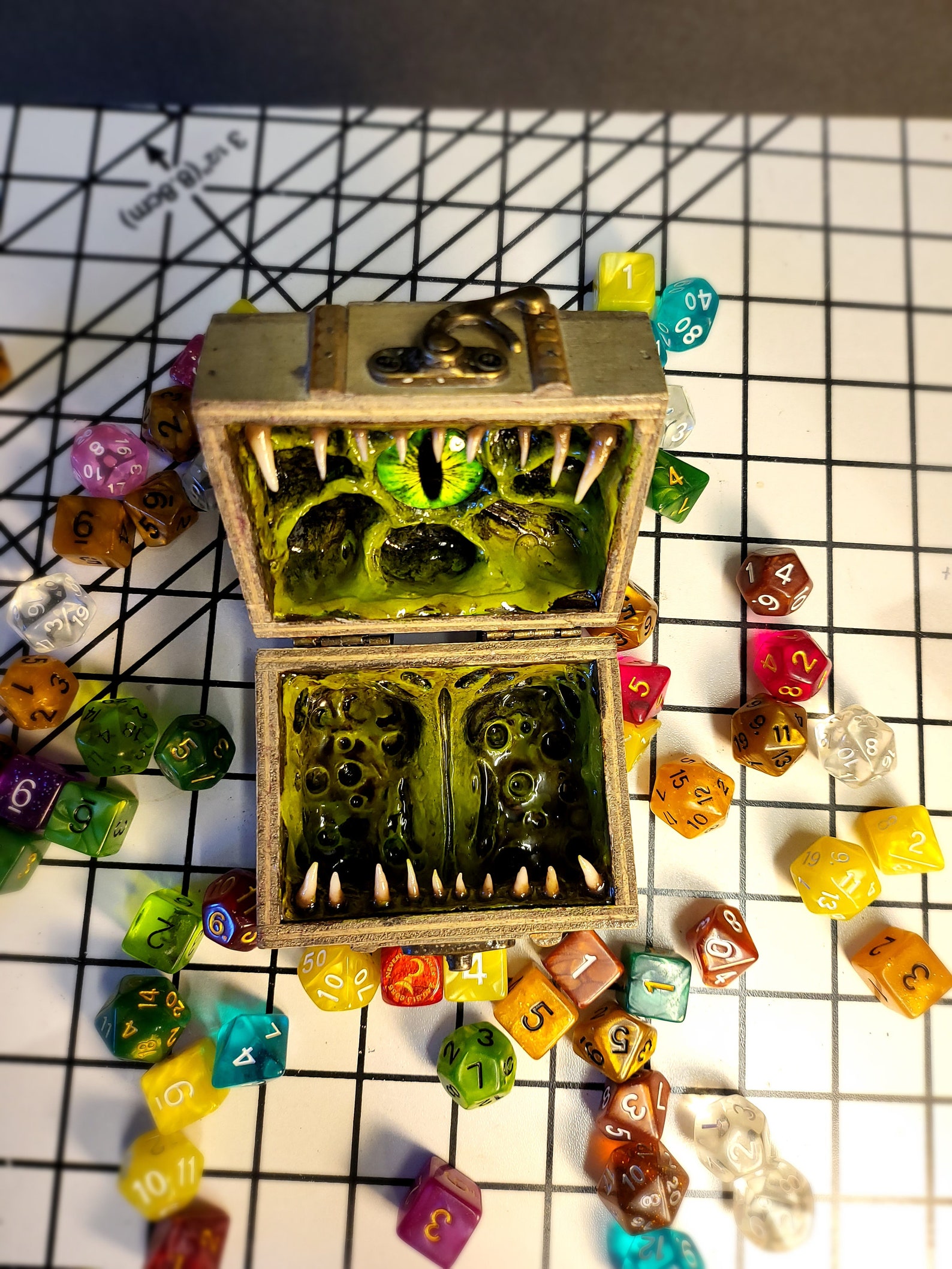 Uvula Style Mimic Small White Mimic Dice Box - Etsy