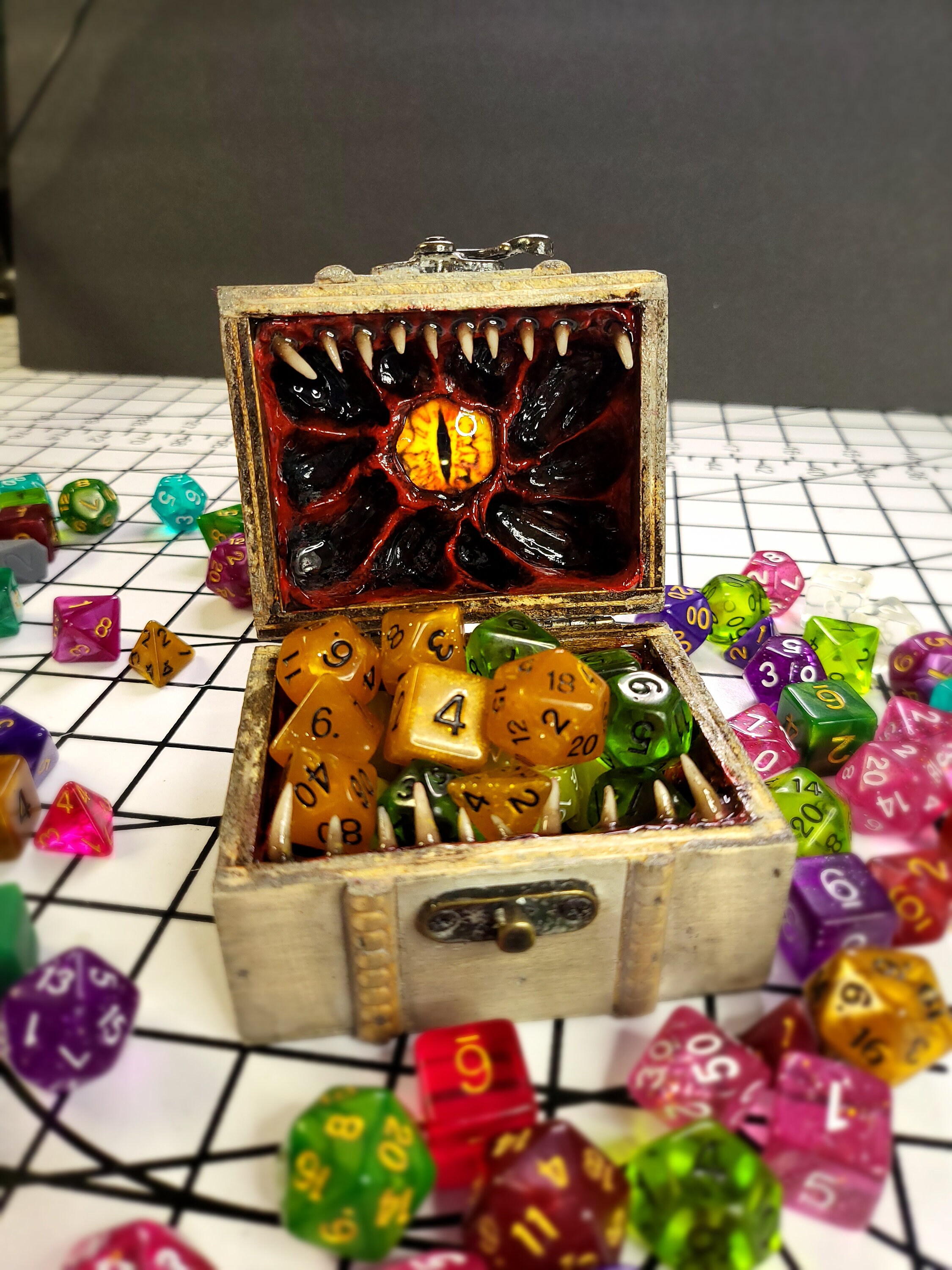 Open Lung Style Mimic - Small White Mimic Dice Box - Etsy