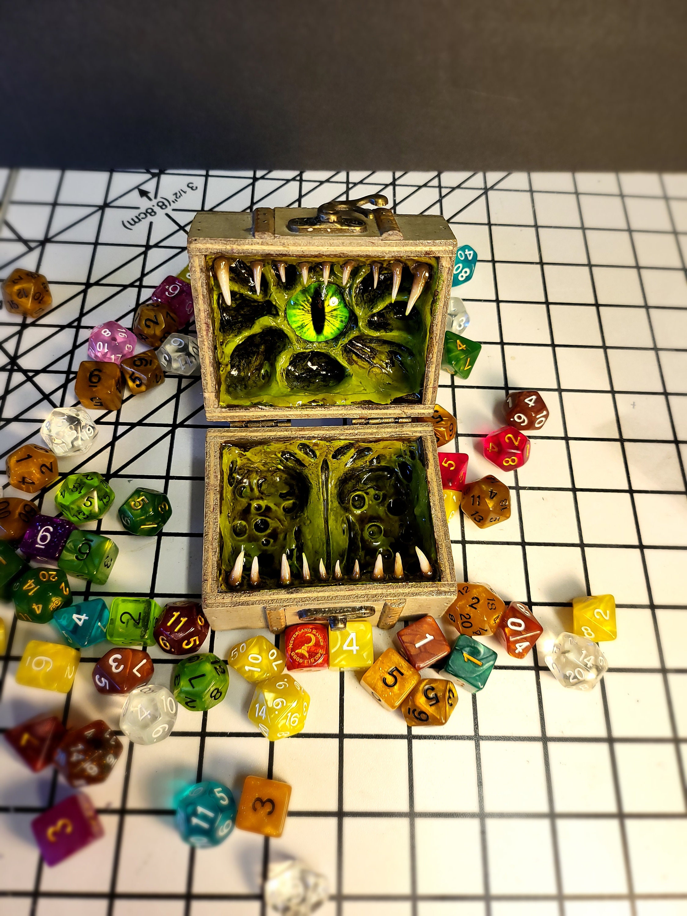 Uvula Style Mimic Small White Mimic Dice Box - Etsy