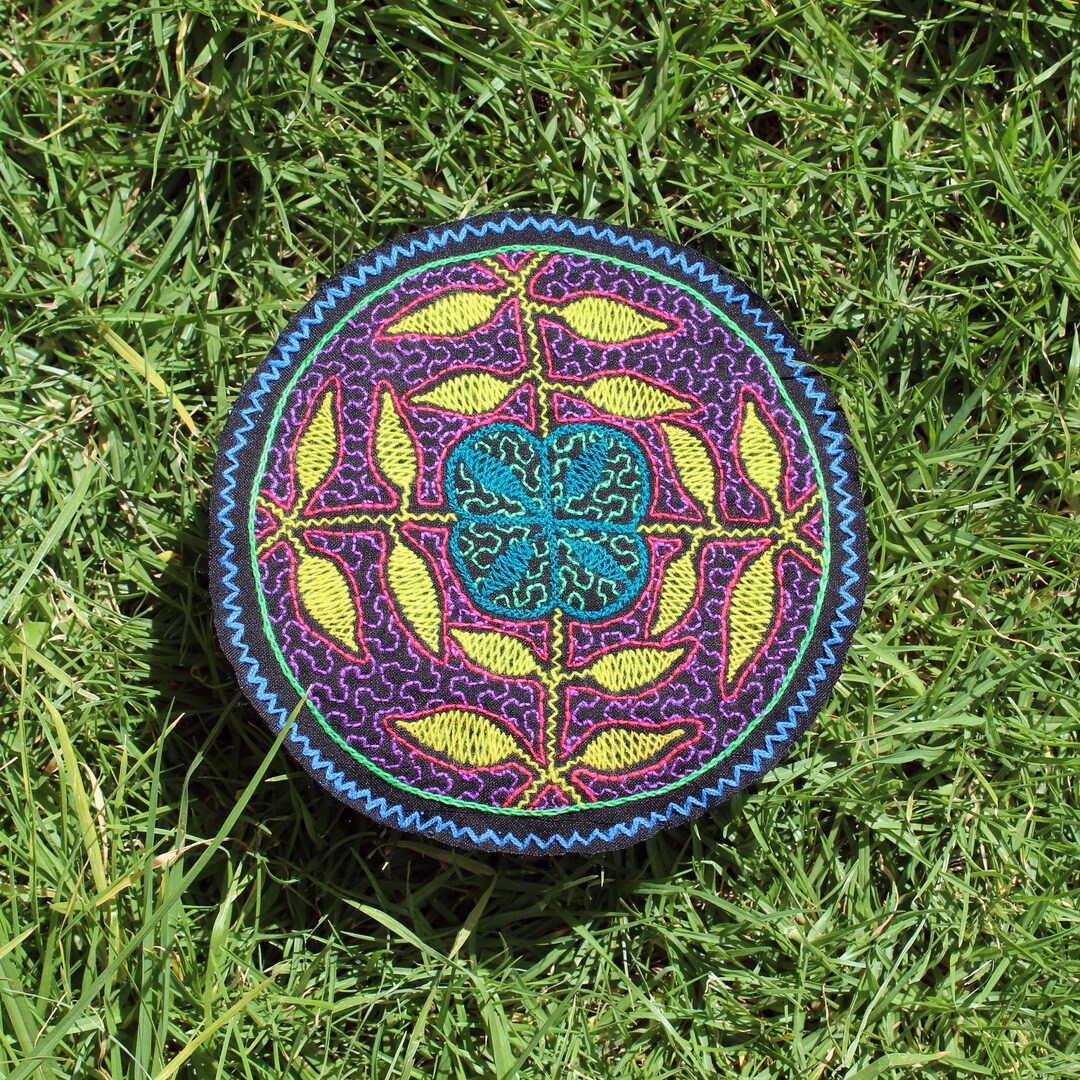 Shipibo Altar Cloth Made by Shipibo Female Shaman 18 Cm in Diameter ...