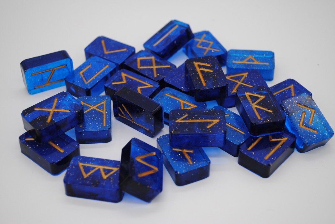 Elder Futhark Runes Witch Ancient Modern Divination Set - Etsy
