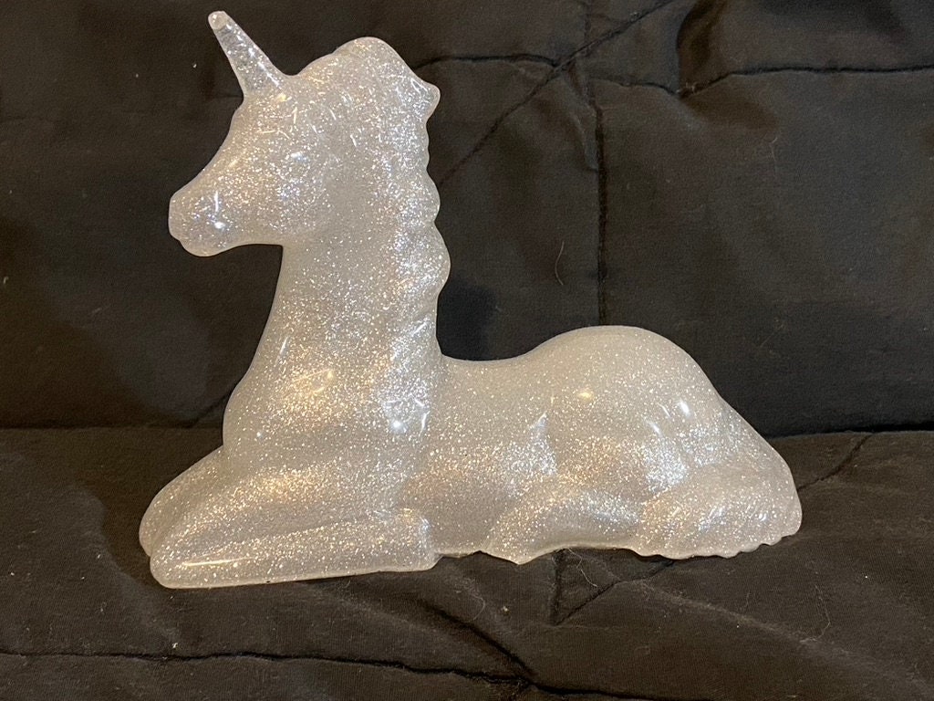 Unicorn - Custom Resin Statue - Etsy