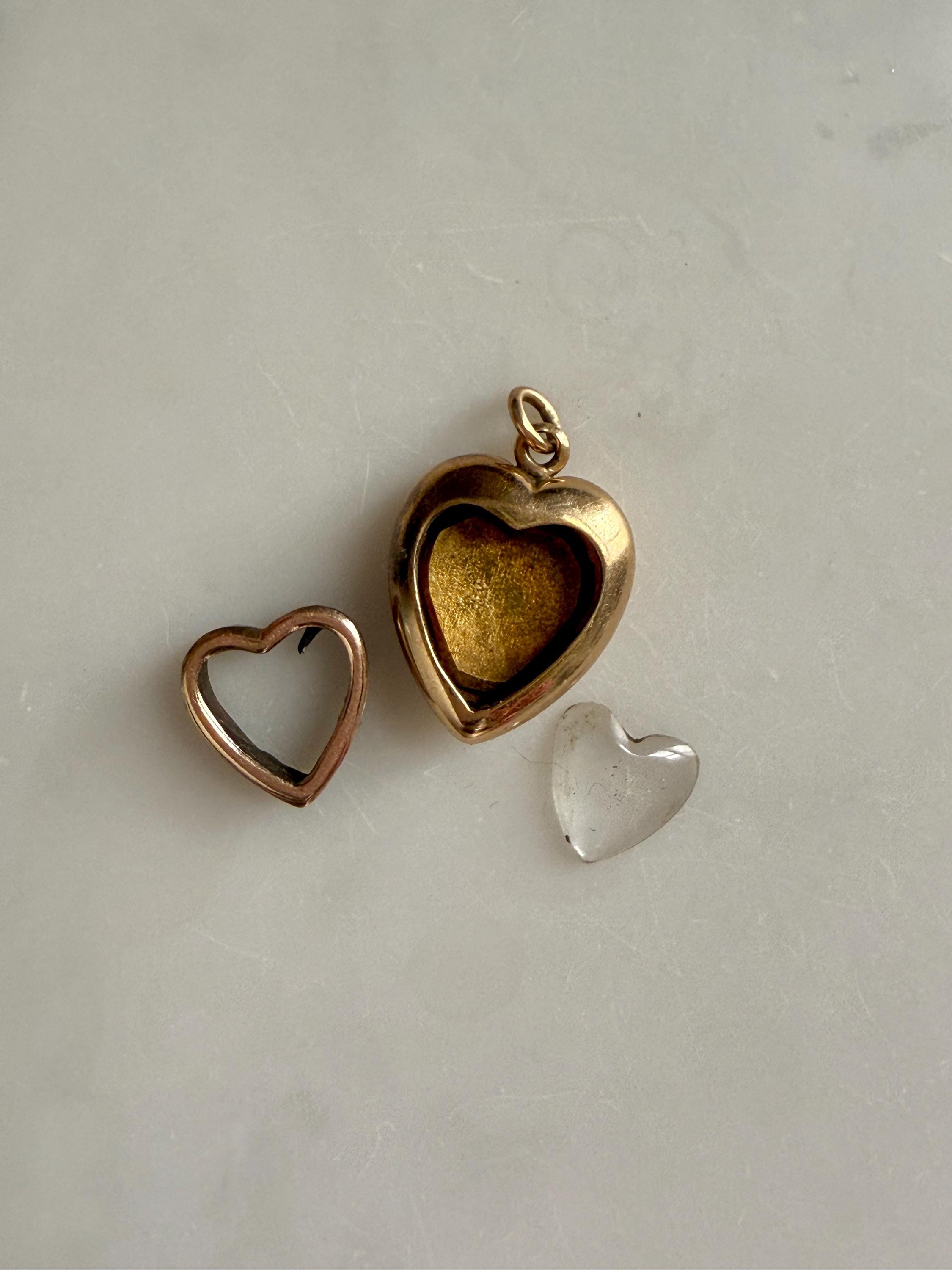 A Fabulous 9ct Yellow Gold Locket Set With Three Pearls in the Form of ...