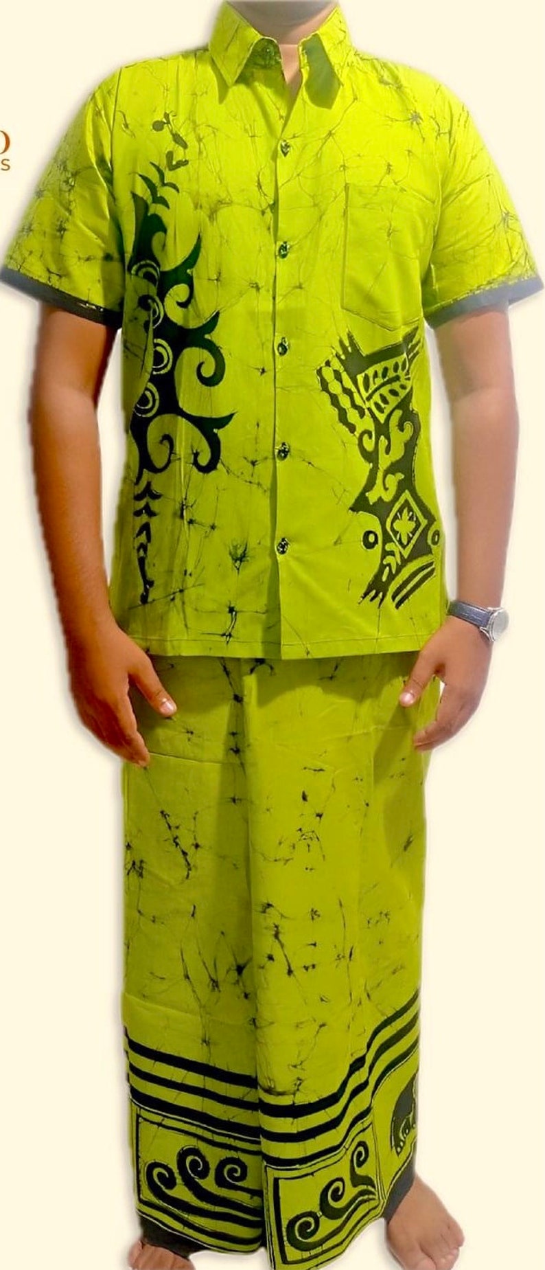 Sri Lankan Batik Shirts and Sarongs (lungis) - Etsy