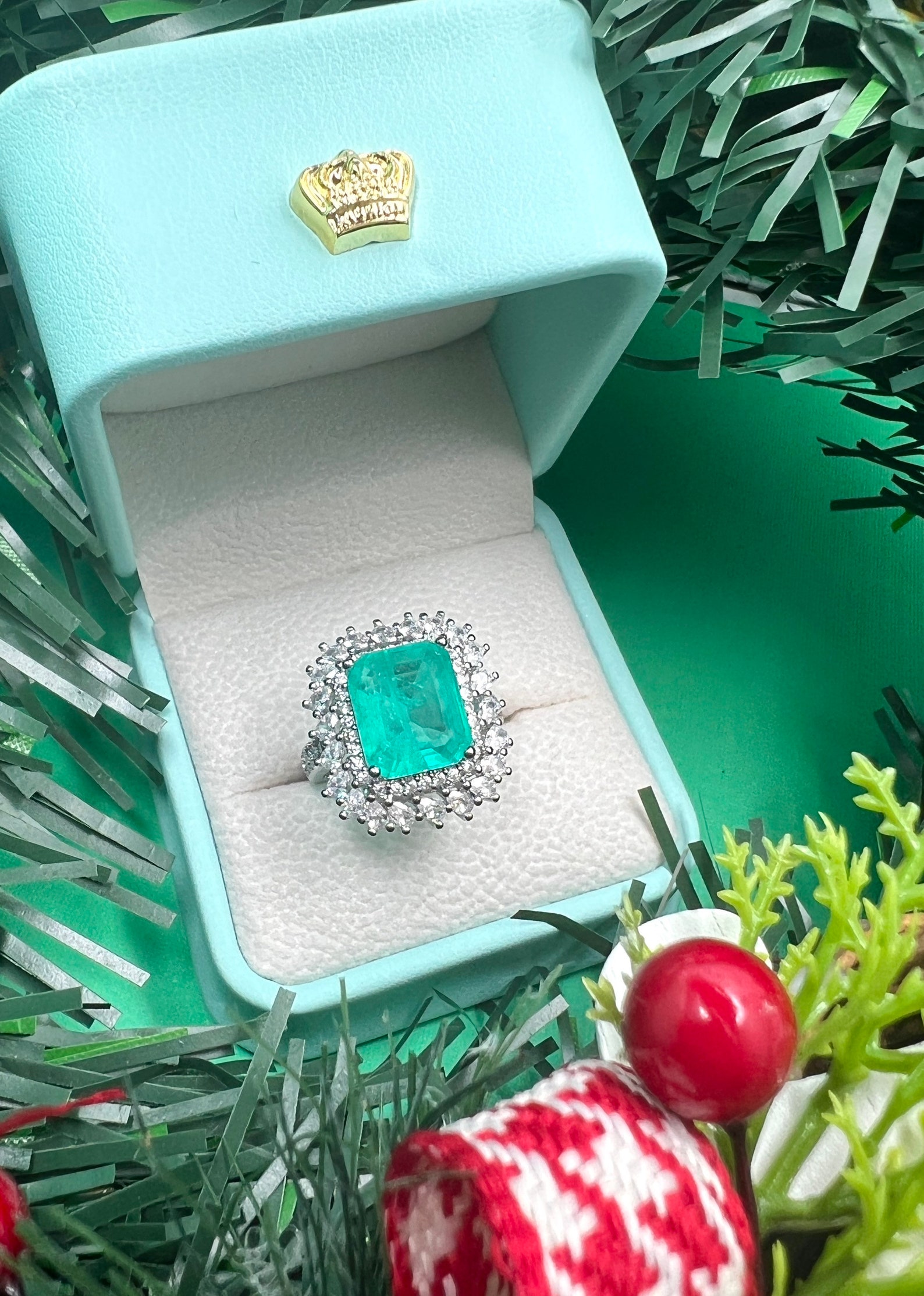 PARAIBA Blue/ocean Blue Halo Vintage Ring, Magnificent Exotic Neon Blue ...