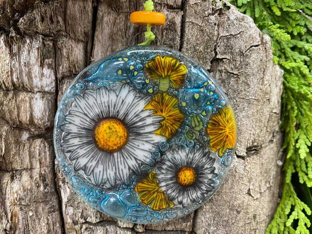 Daisy Christmas Tree Decoration Ornament - Art Glass Light Catcher ...