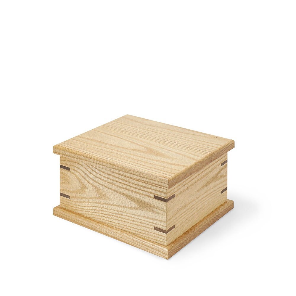 Red Oak Wooden Urn for Human Ashes | Cremation Urn | Memorial Urns ...