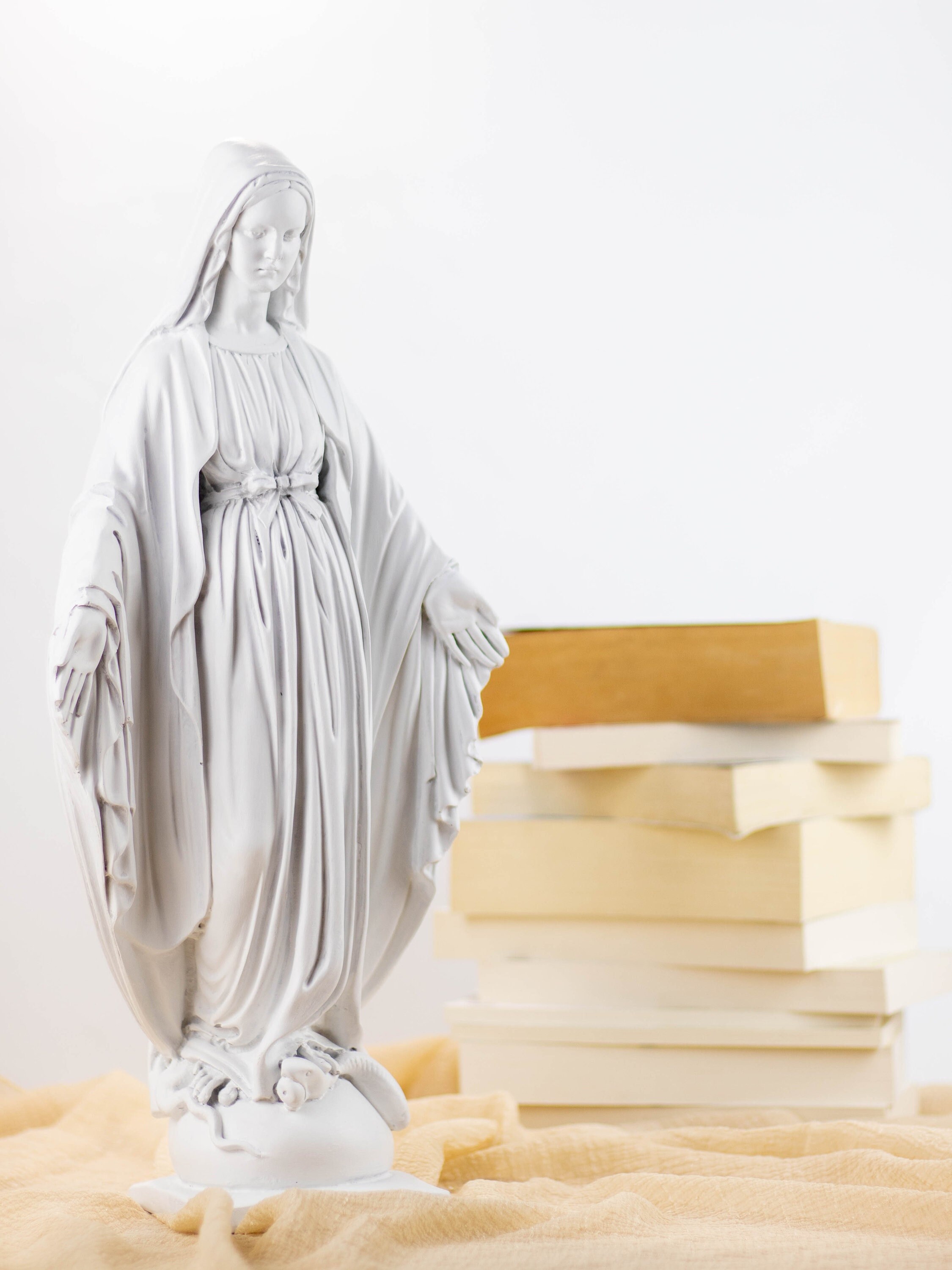 Virgin Mary Statue,the Virgin Lady Sculpture,catholic Gifts for Women ...