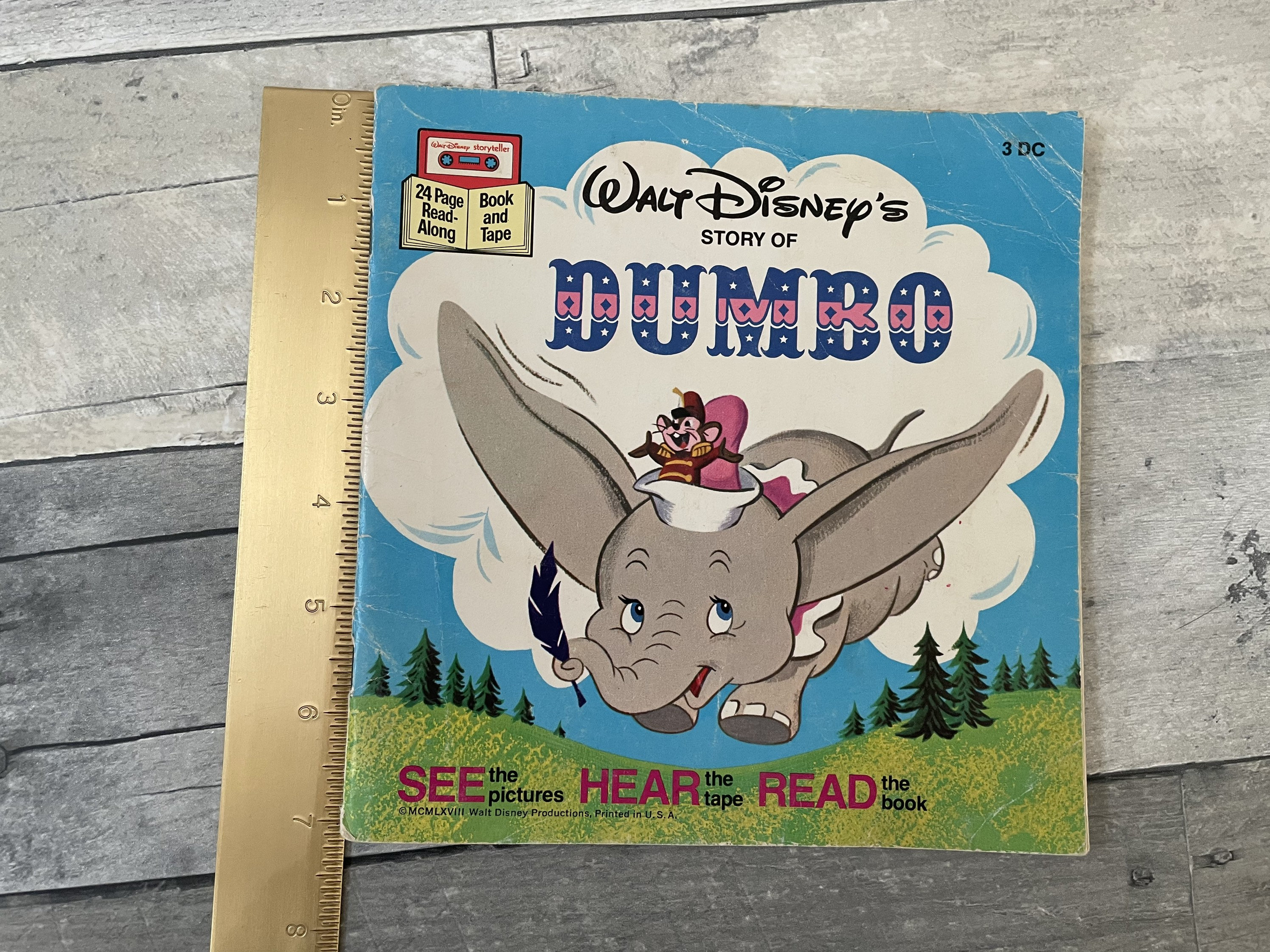 Walt Disney Dumbo Book