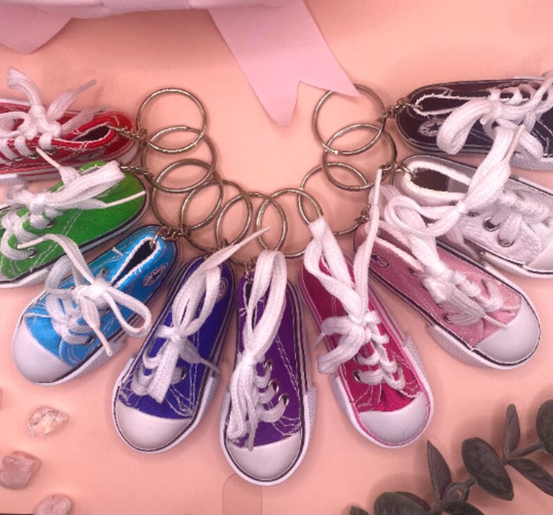 Custom Converse Keychain / Miniature 3 Inch Converse With Name - Etsy