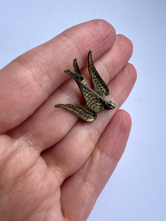 Antique swallow bird starling wings pin brooch Animal… - Gem