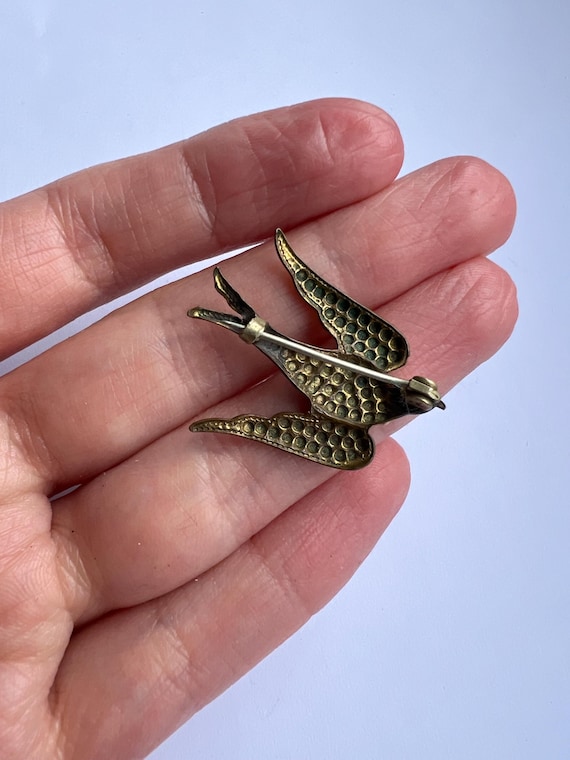 Antique swallow bird starling wings pin brooch Animal… - Gem