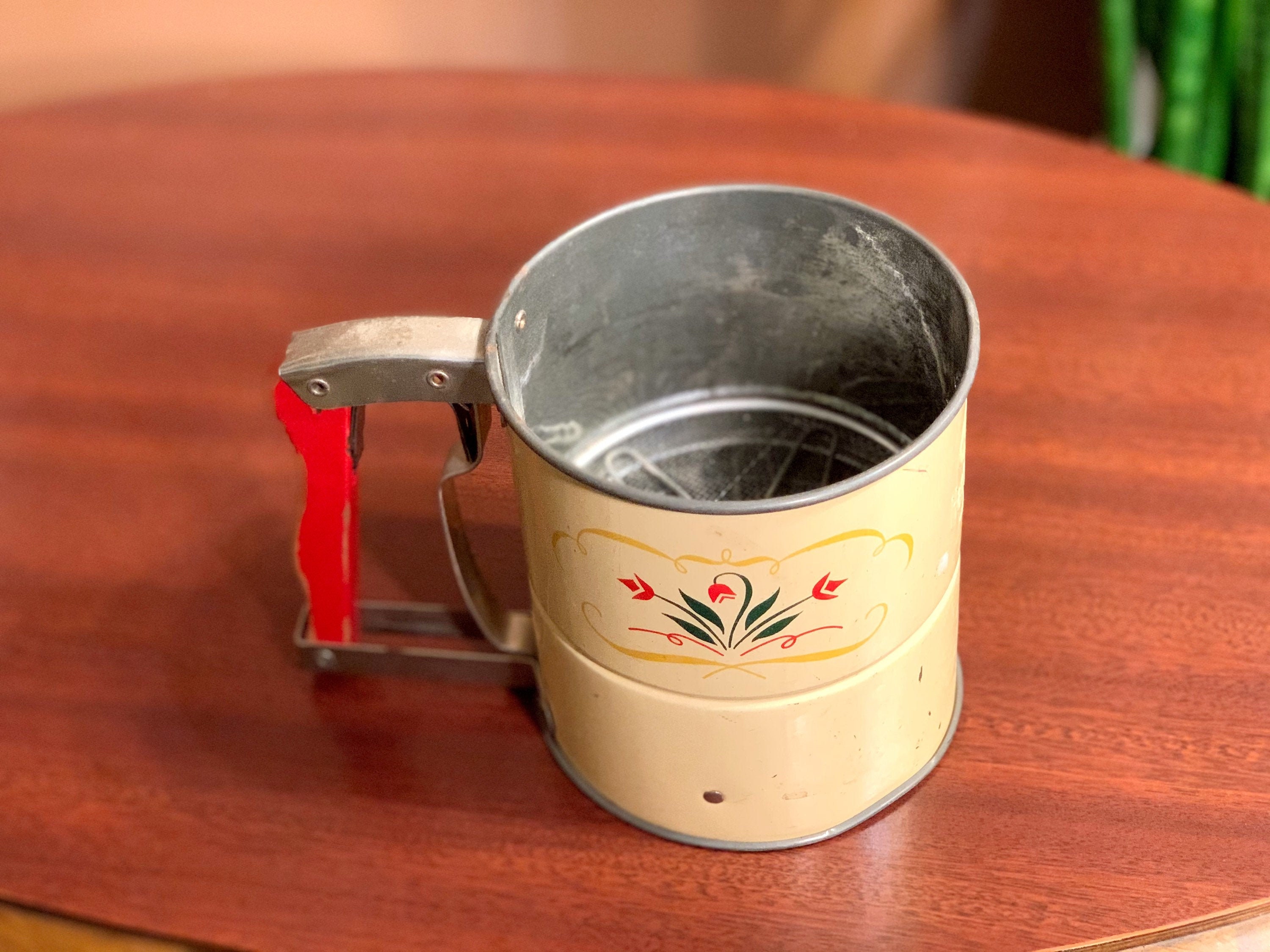 Floral 70s Vintage Androck Kitchen Gadgets Hand Sift Flour Sifter ...