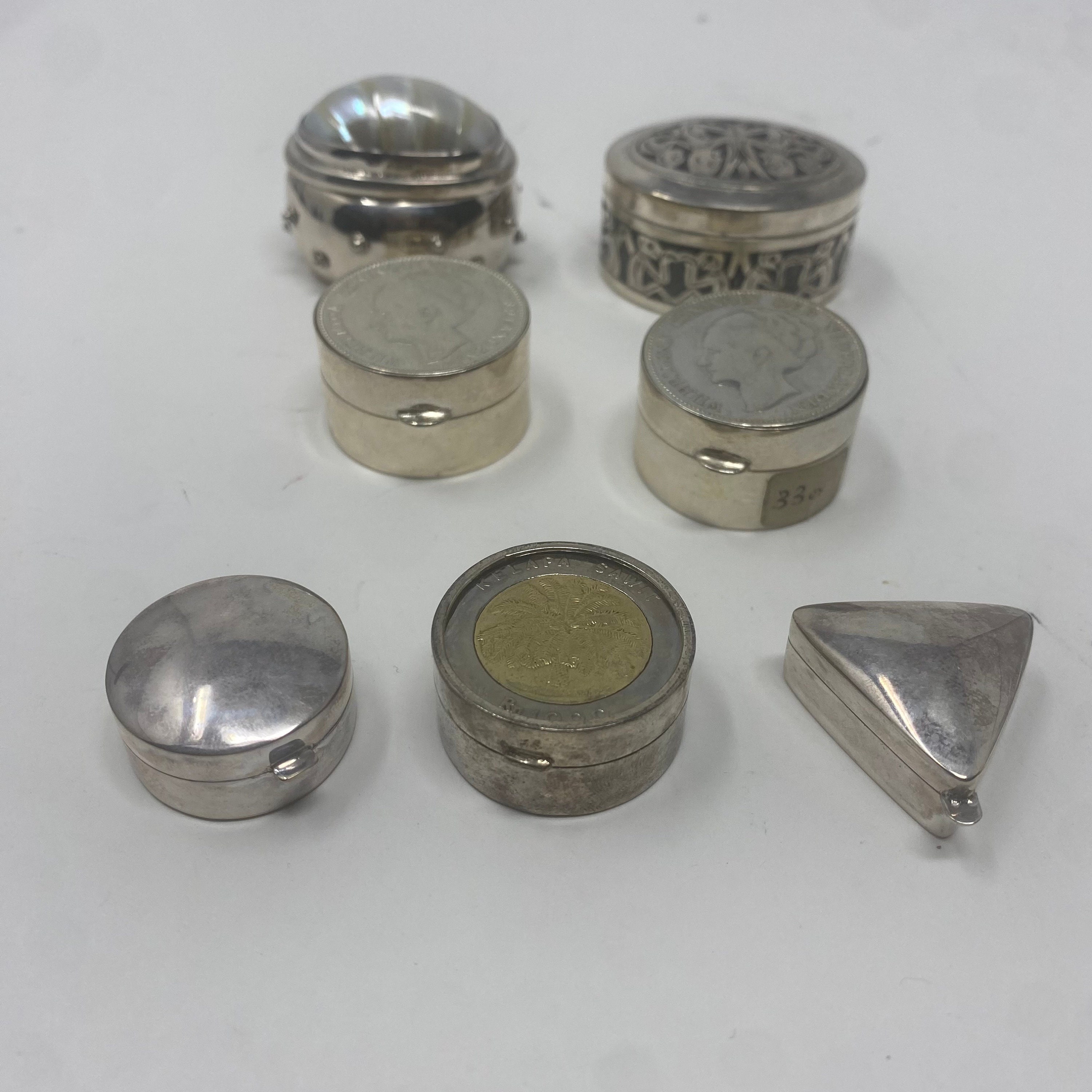 807 Collection of Silver Pill Boxes, Including Foreign Coins - Etsy