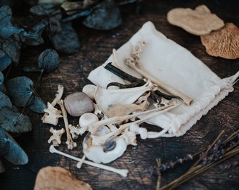 Bone Throwing Set - Etsy