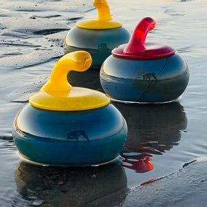 Handcrafted Canadian Blown Glass Crystal Curling Rock Decoration - Etsy