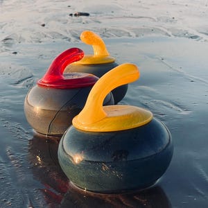 Handcrafted Canadian Blown Glass Crystal Curling Rock Decoration - Etsy