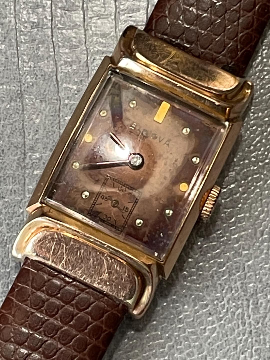Vintage 1945 Square Bulova 14k Rose Gold Filled Wristwatch. the Dial ...