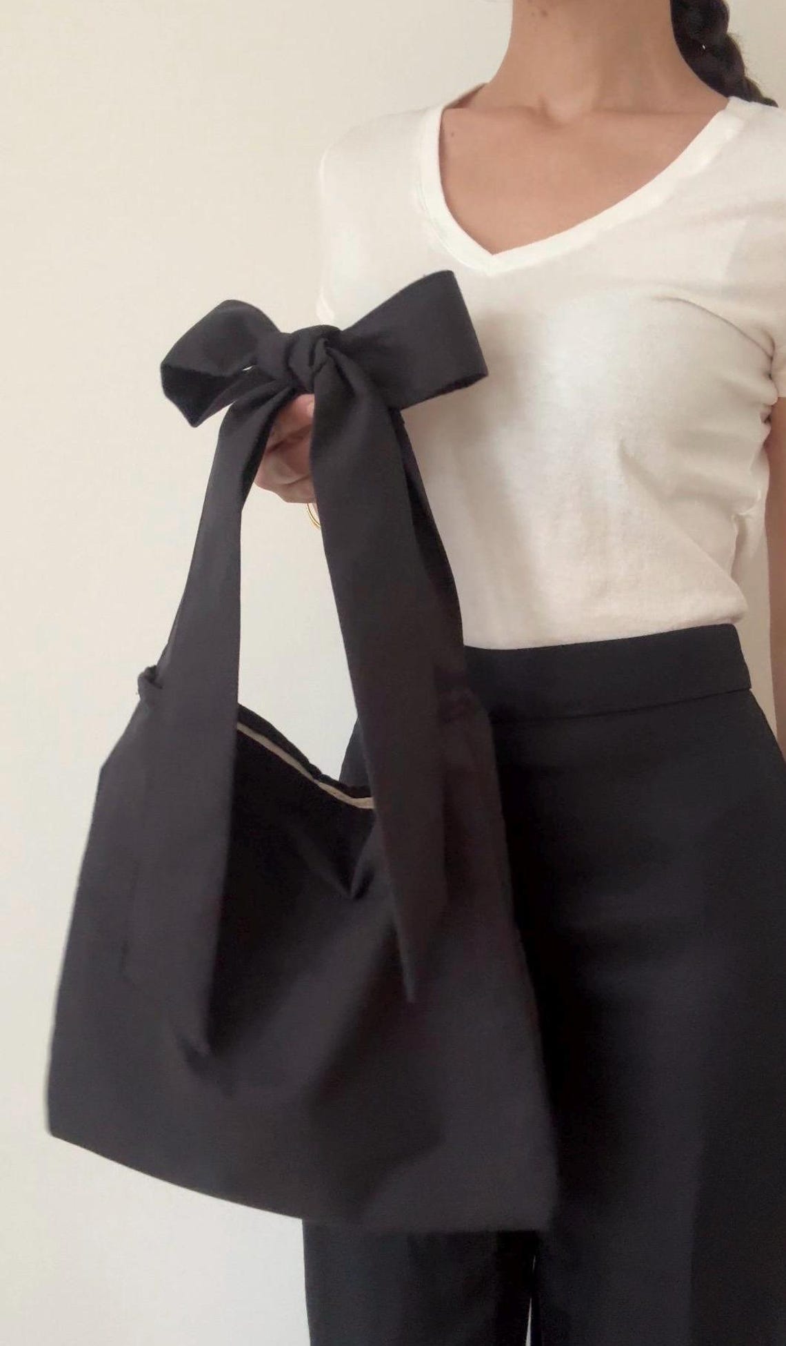 Black Vintage Style Bag Handbag With Bow Strap Fastening Bow Tote Bag ...