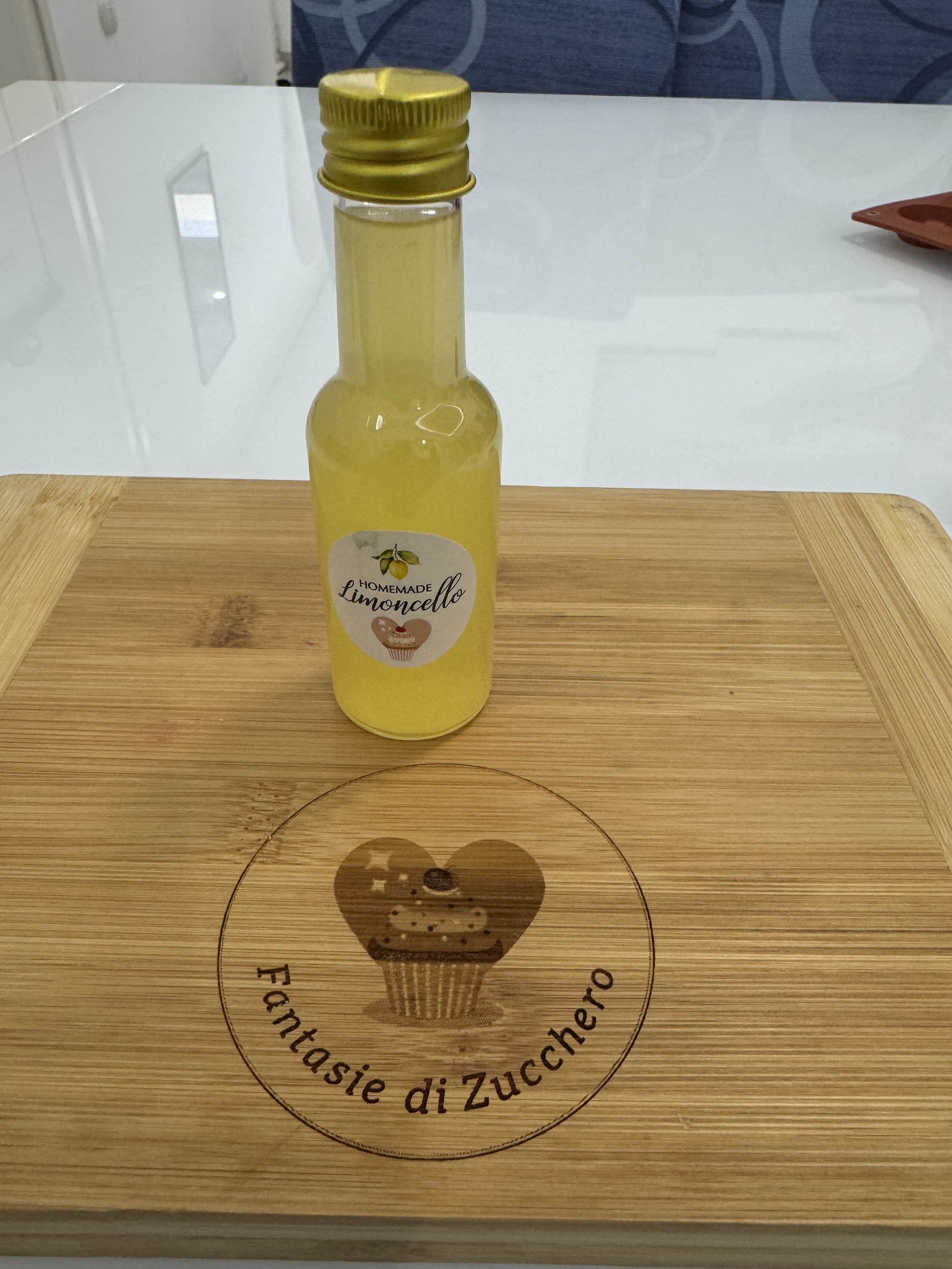 Limoncello in Resealable Bottle Personalized Label Gift Idea Party ...