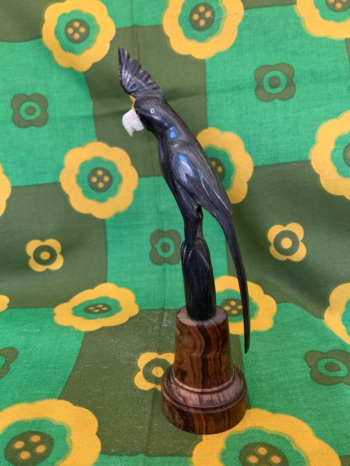 Black Cockatoo Statue Hand Carved Buffalo Horn. - Etsy