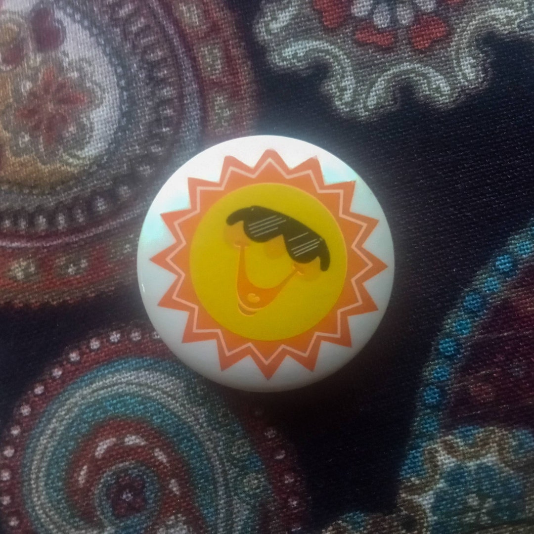 Retro Happy Sun Graphic Pin - Etsy