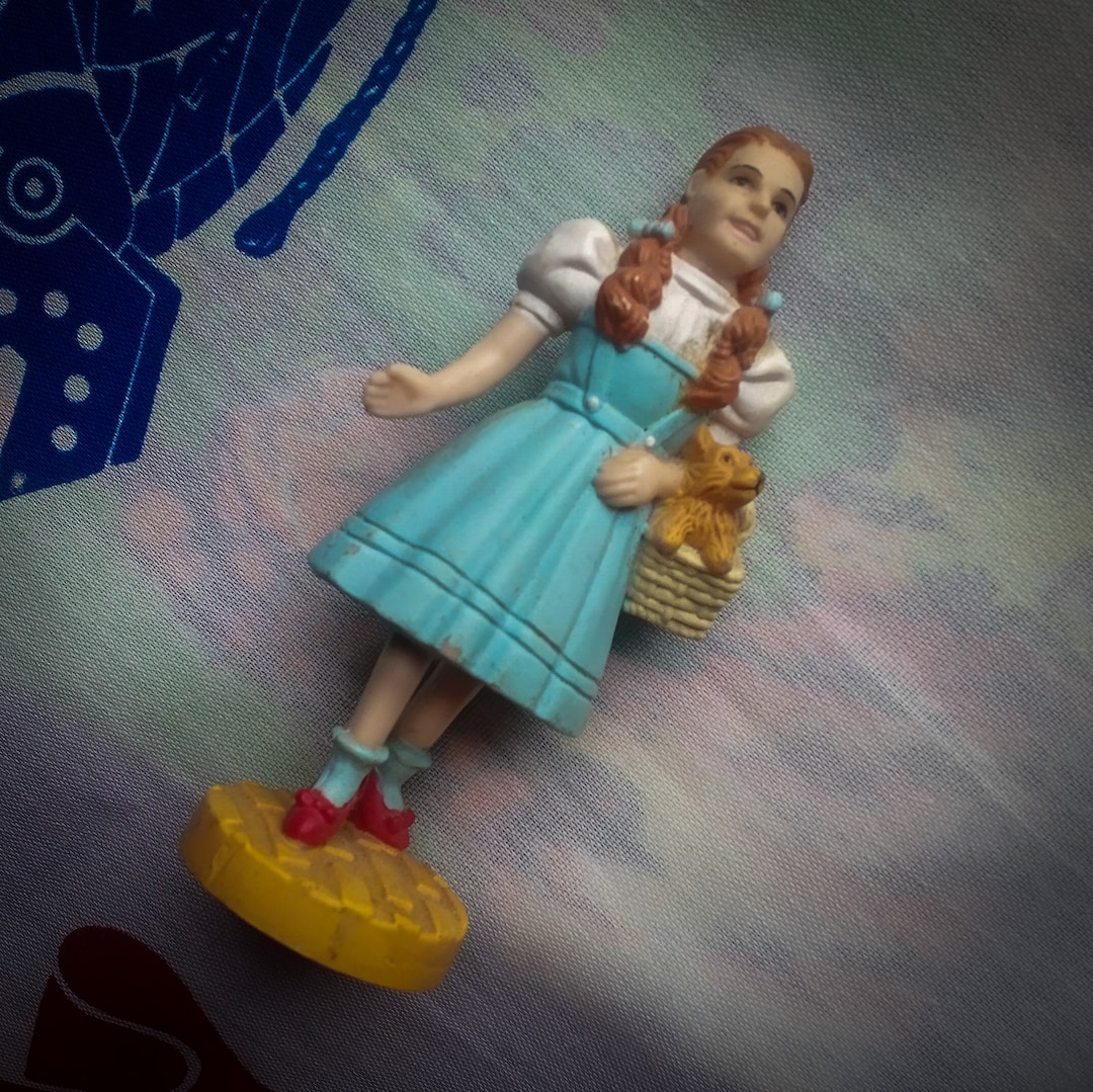 Wizard of Oz Vintage Dorothy Figurine - Etsy