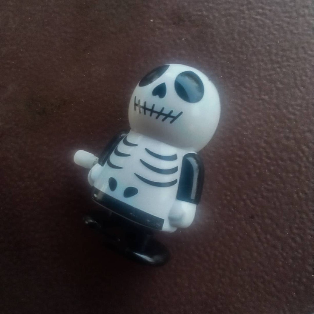 Skeleton Wind up Walking Toy - Etsy