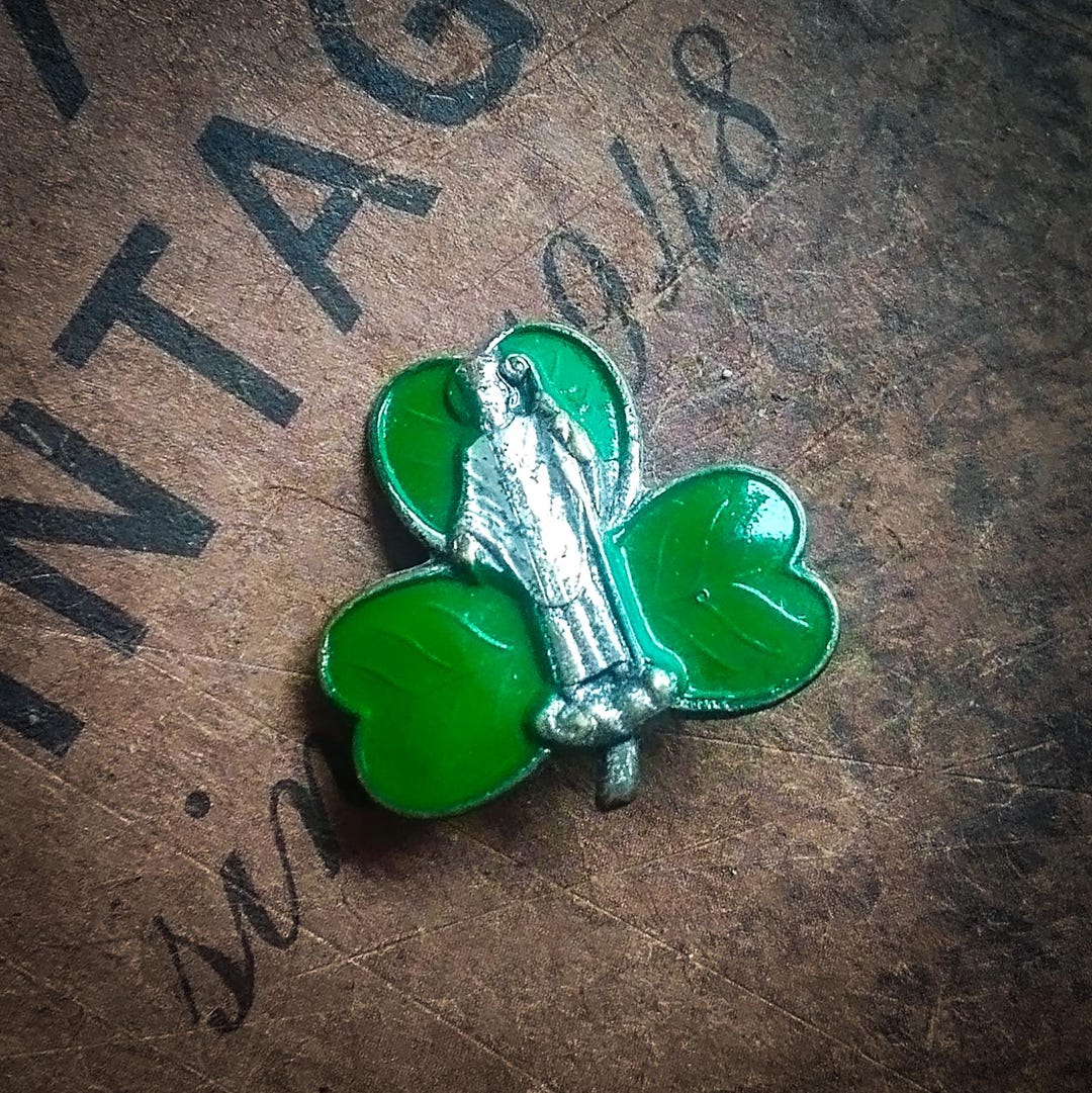 Vintage St Patrick Enamel Shamrock Pin - Etsy