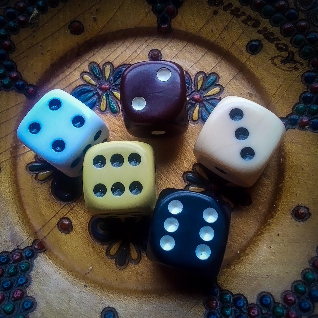 Retro Bakelite Dice Gaming Set - Etsy