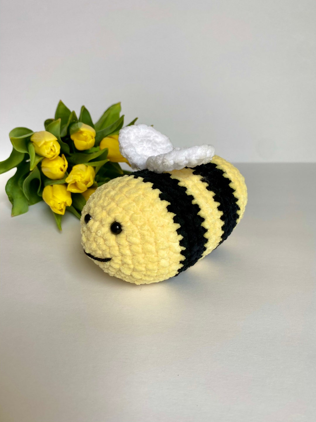 Bee Plush Toy, Chenille Yarn Bee, Small Amigurumi Bee,crochet Bee Toy ...