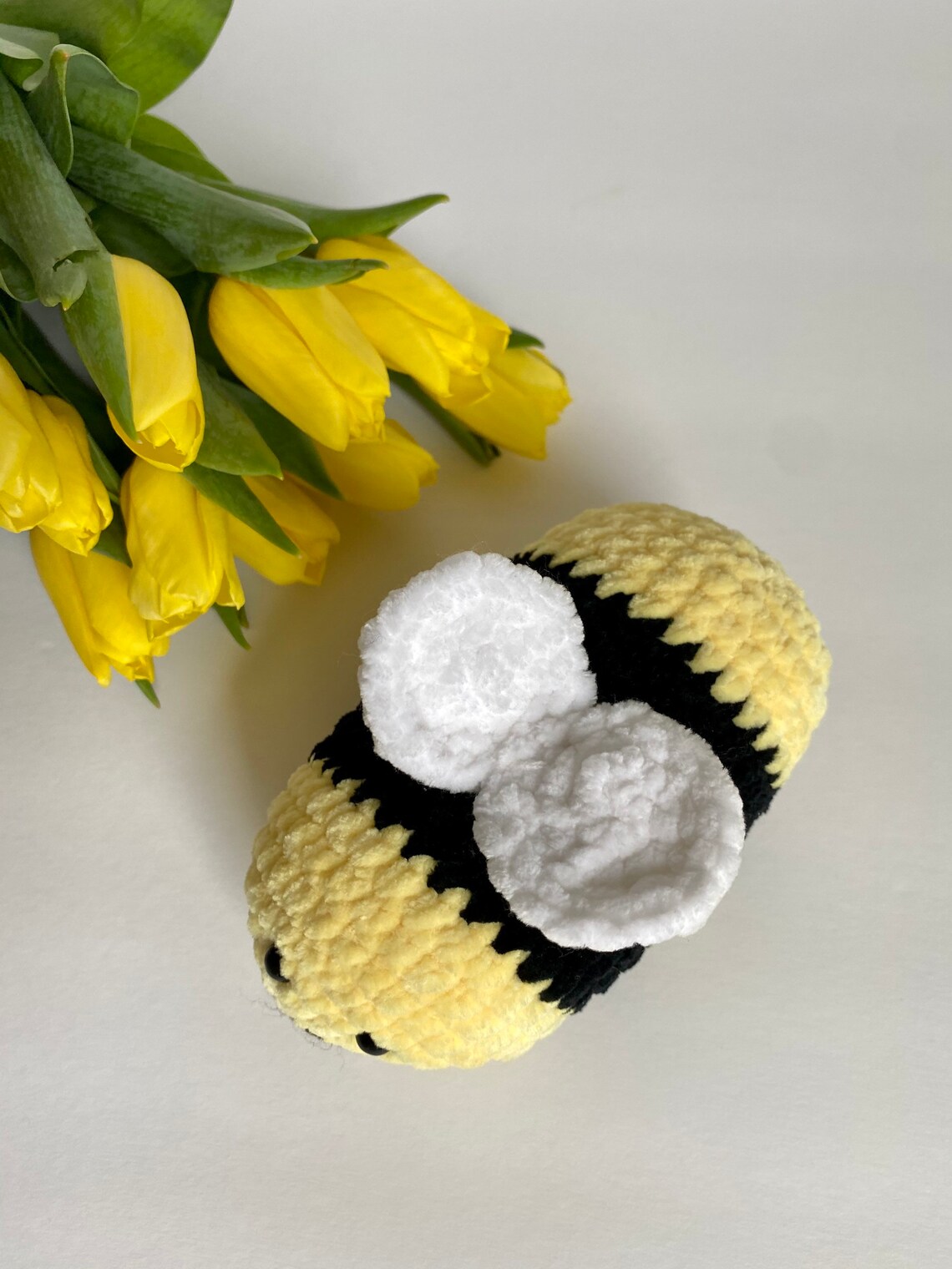 Bee Plush Toy, Chenille Yarn Bee, Small Amigurumi Bee,crochet Bee Toy ...