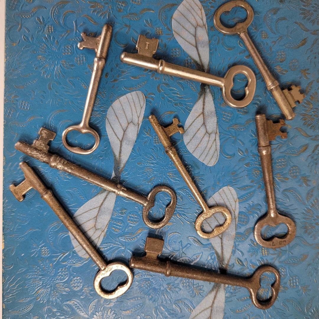Skeleton Key Lot. 8 Skeleton Keys, Vintage Crafts Supplies, Steam Punk ...