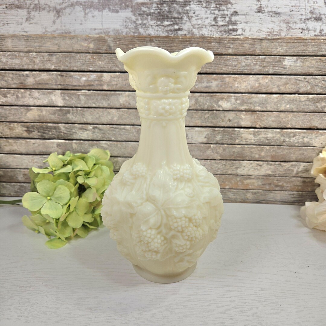 Imperial Glass Satin Loganberry Embossed Ivory Glass Vase, 1950s Era - Etsy
