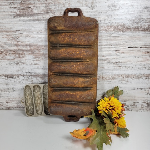 Corn Bread Pan Vintage Rusty Cast Iron Corn Bread Pan | Etsy