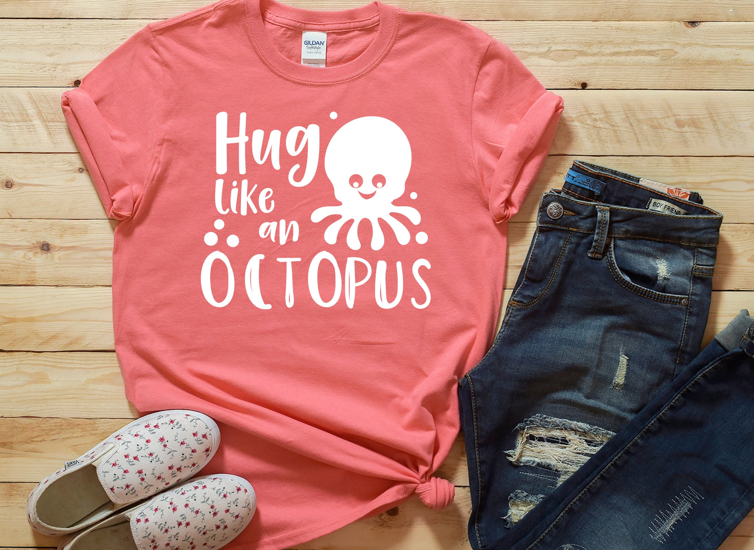 Octopus Hug Shirt - Octopus T-shirt Gift - Octopus Hugs - Ocean Animal ...