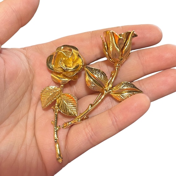 1960’s 3D Gold Rose Brooches - Cottagecore Rose Brooc… - Gem