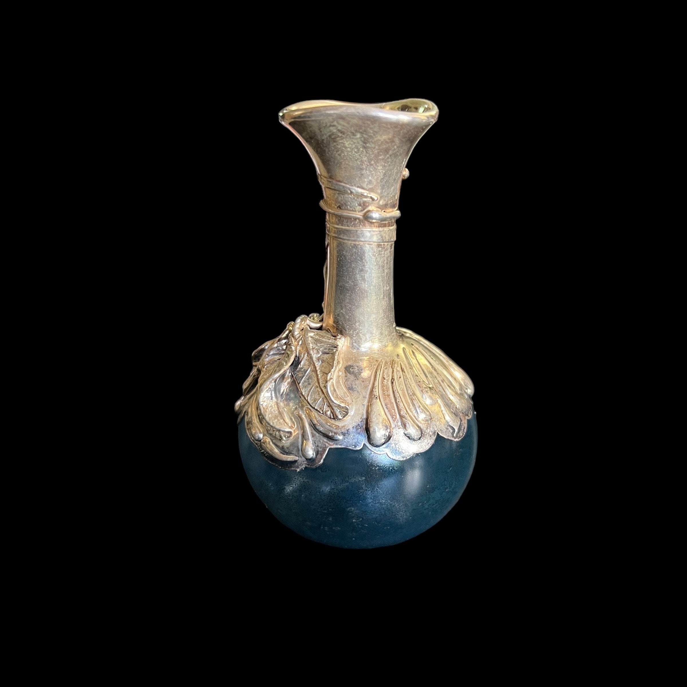 King Solomon Finds Blue Blown Glass Vase With Sterling Silver Overlay ...