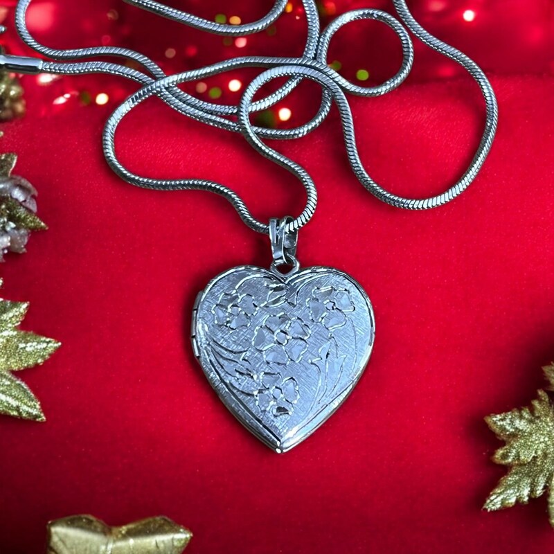 Vintage Heart Locket - Etsy