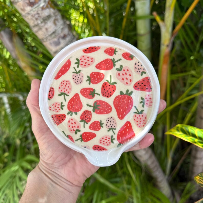 Strawberry Ceramic Spoon Rest: Colorful Kitchen Decor - Etsy
